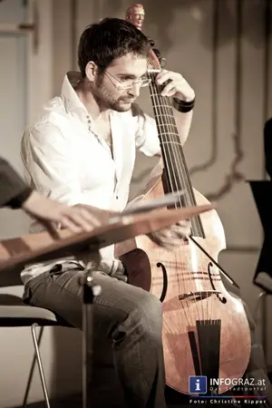 Bilder von einer Lesung im Museum im Palais – Freitag, 17. Mai 2013 ...