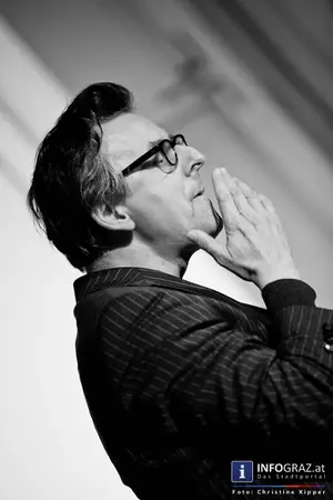 Bilder von einer Lesung im Museum im Palais – Freitag, 17. Mai 2013 ...