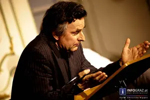 Bilder von einer Lesung im Museum im Palais – Freitag, 17. Mai 2013 ...