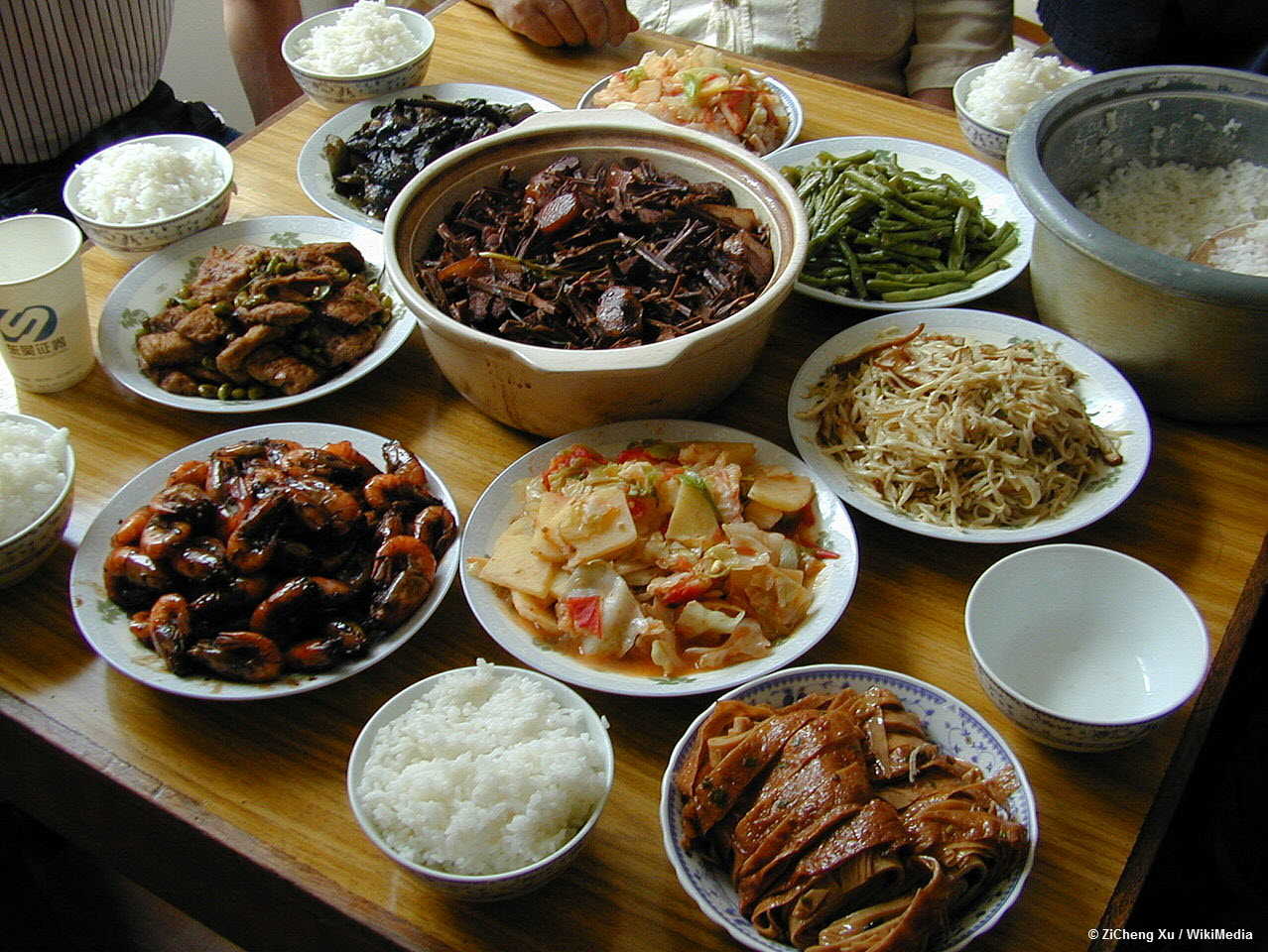 China Restaurant Graz: chinese food: Wok, Ingwer, Kiwano im Pavillon